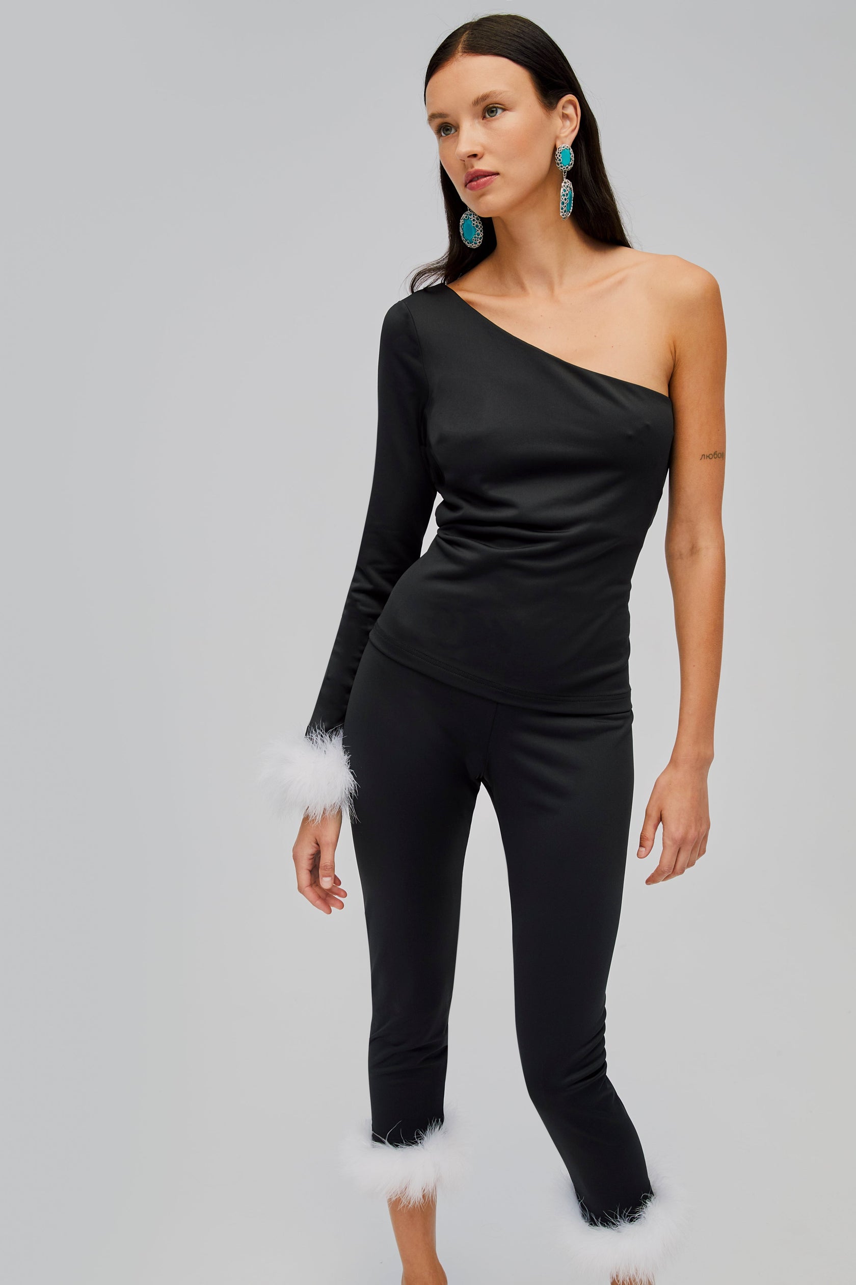 Weekend Chic Lounge Set in Black – SLEEPER